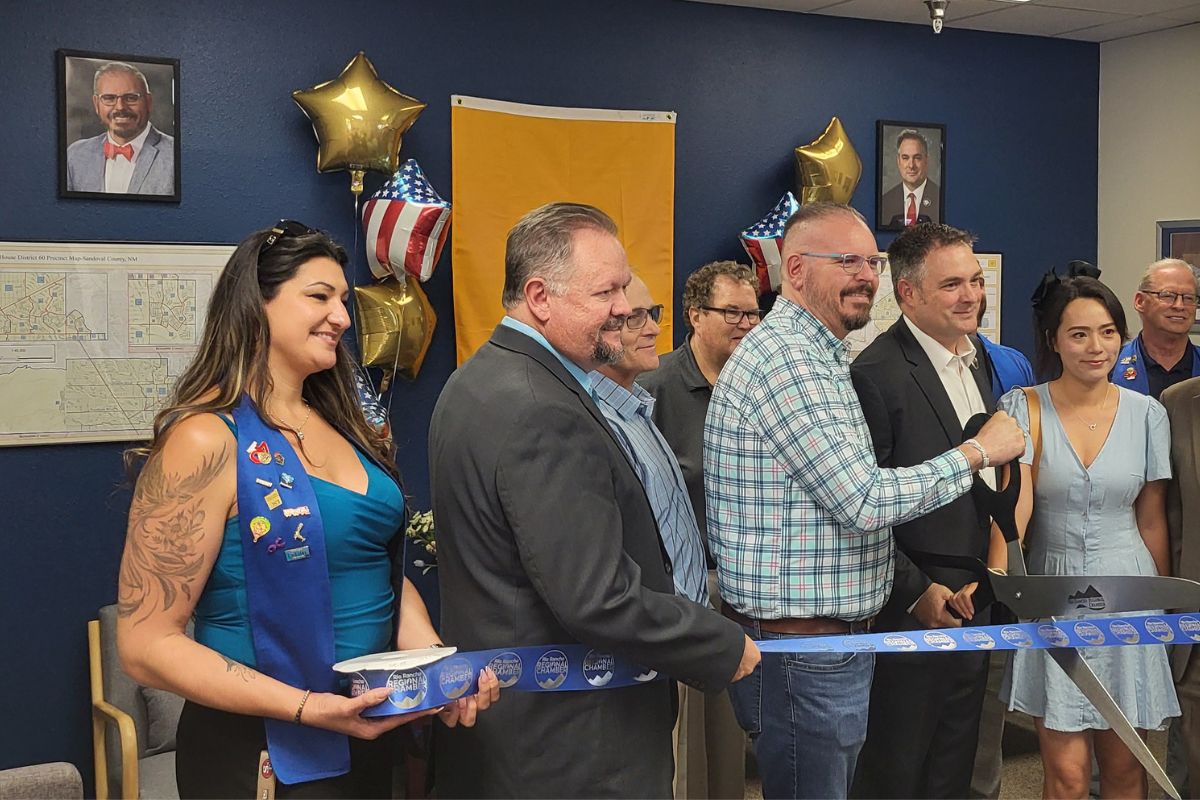 State legislators Block and Hernandez open new office in Rio Rancho ...