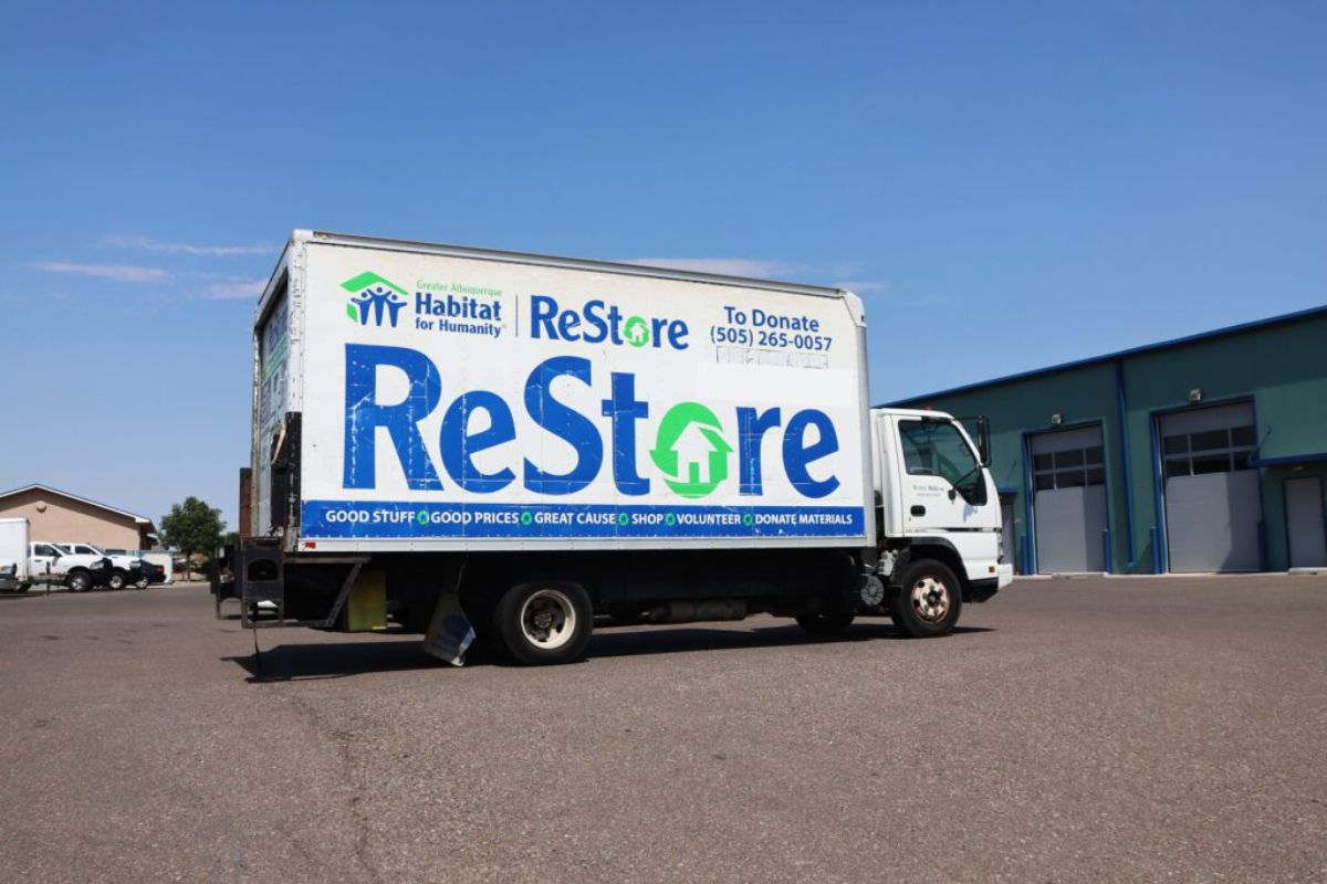 Habitat for Humanity opens new donation center in Rio Rancho - Sandoval ...